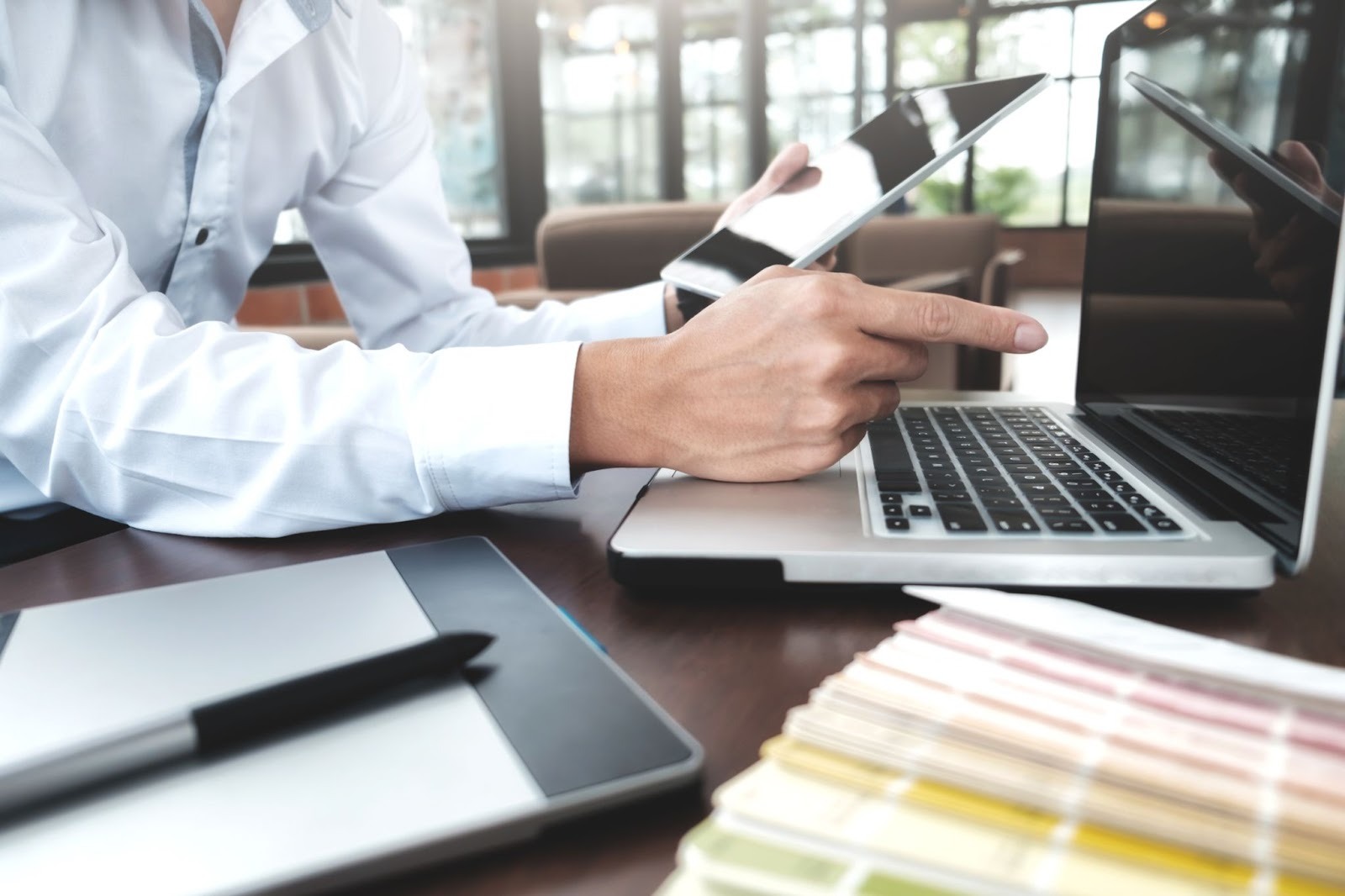 【2025年版】商用利用OKな画像生成AIおすすめ11選【危険性も解説】 | WEB集客コンサルなら東京拠点・全国対応の吉和の森